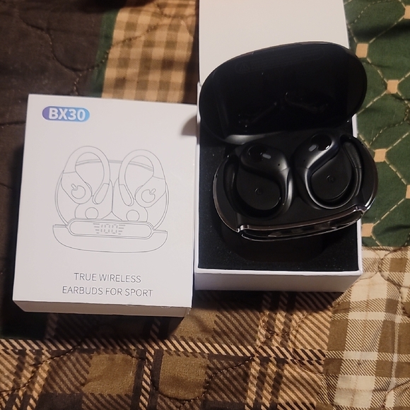 Headphones | Nwt Bx3 True Wireless Earbuds | Poshmark